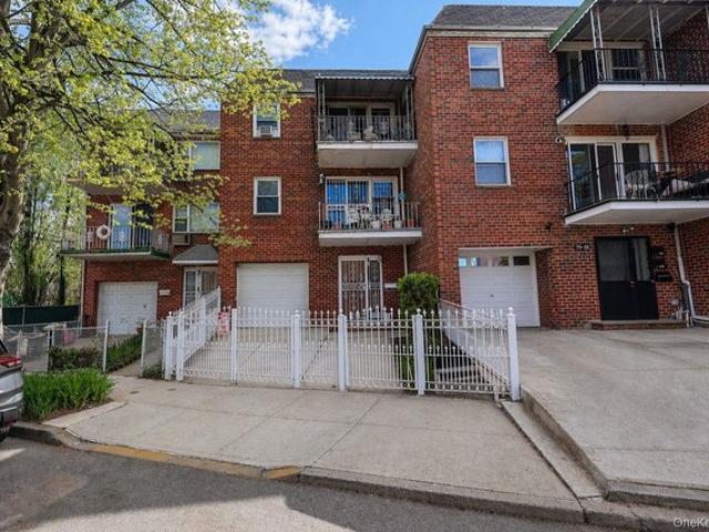 79 20 Kneeland Ave, Elmhurst, NY 11373