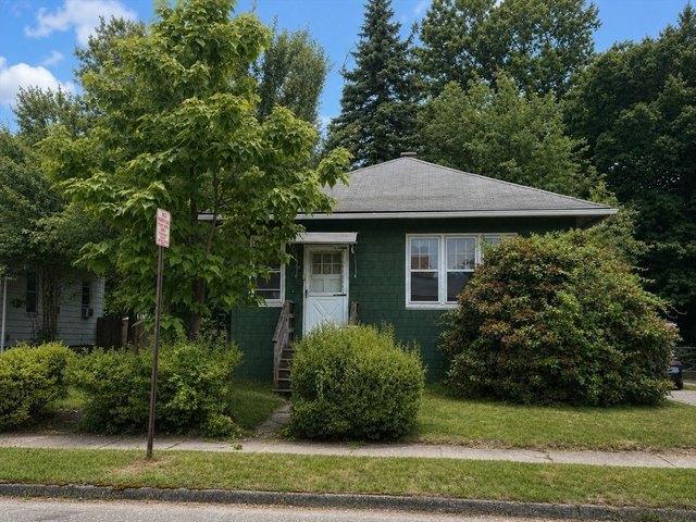 79 Thaddeus St, Chicopee, MA 01020