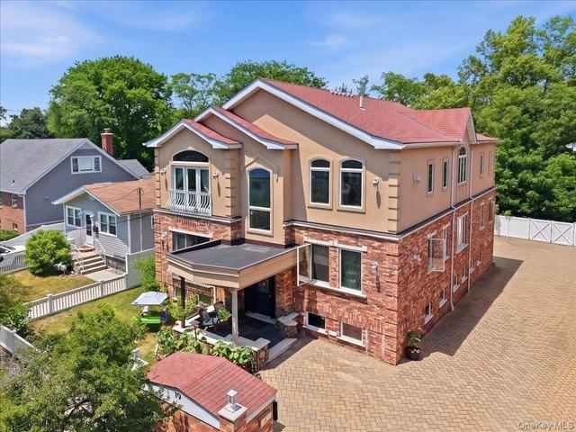 79 Tier St, Bronx, NY 10464