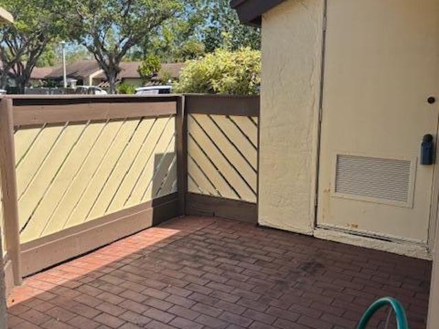 79 Wood Rose Ct, Royal Palm Beach, FL 33411 | MLS #B26006