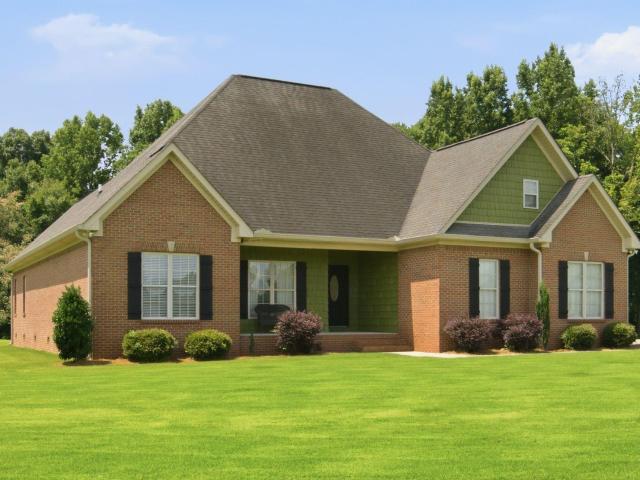 79 Woodbury Lane