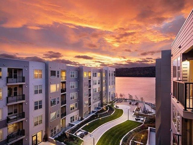 79 Alexander St, Yonkers, NY 10701