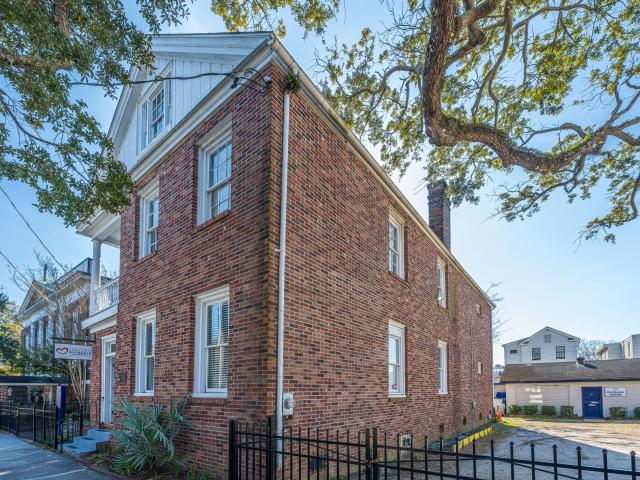 79 America Street