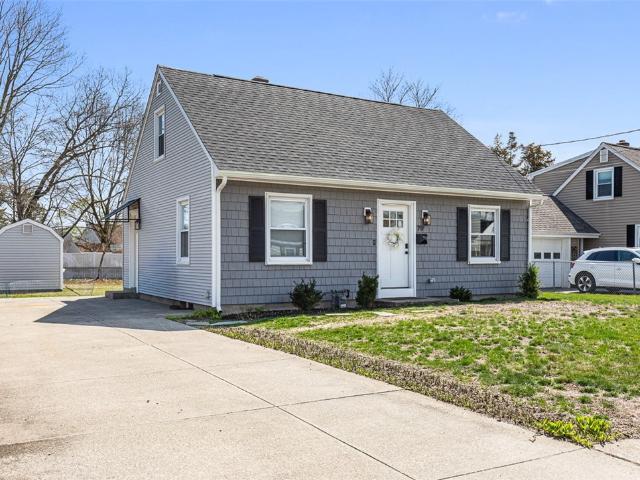 79 Archer St, Pawtucket, RI 02861 | MLS #1410 | Compass