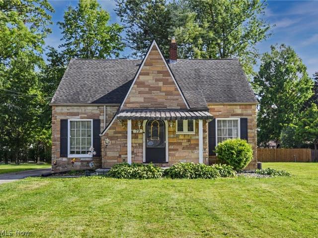 79 Arlene Avenue