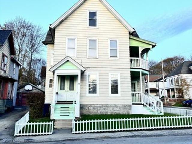 79 Bunn St, Amsterdam, NY 12010