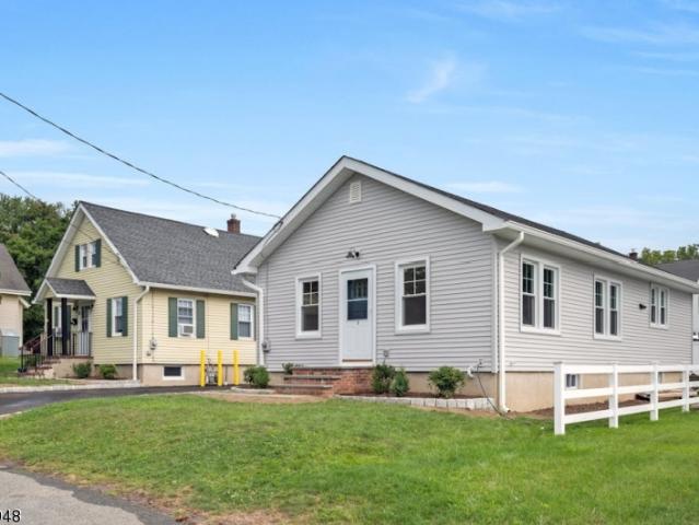 79 Clay St