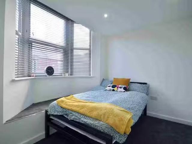 79 Cranborne Road, L15 6 Beds 4 Baths