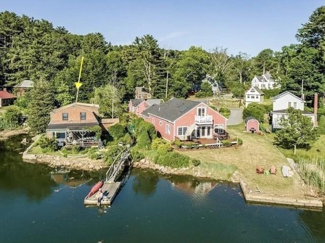 79 Dennison St, Gloucester, MA 01930