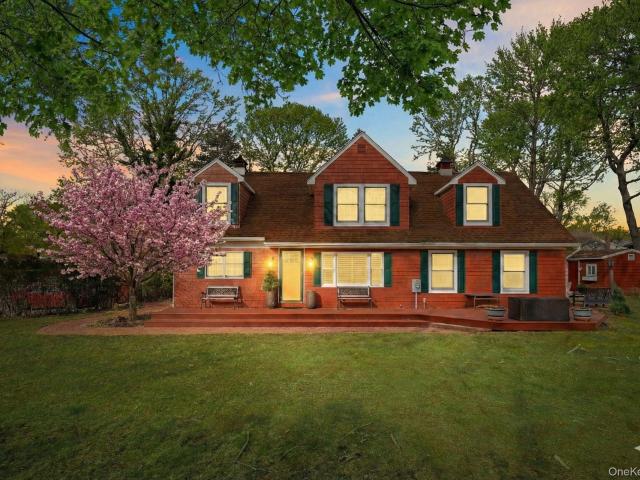 79 E Tiana Rd, Hampton Bays, NY 11946 | MLS #962952 | Compass