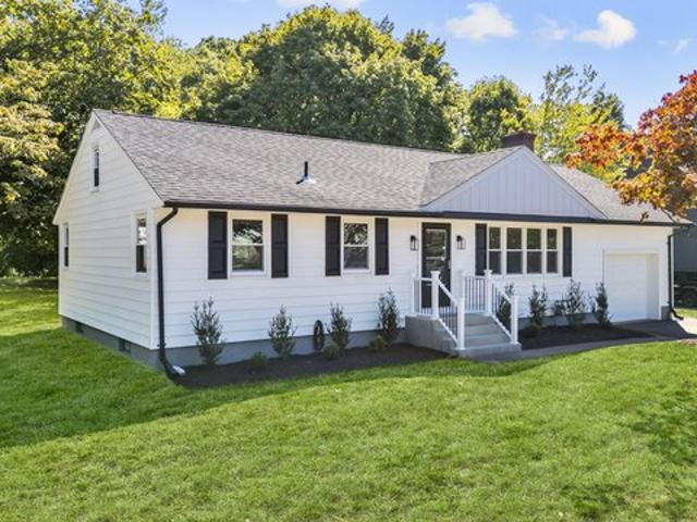 79 Elm St, North Haven, CT 06473