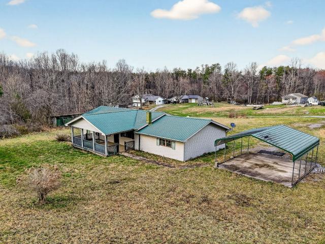 79 Evans Ln