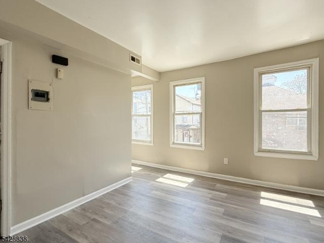 79 Godwin Ave