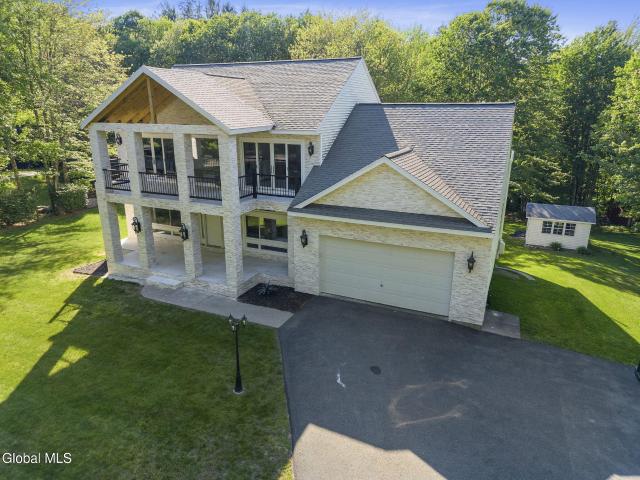 79 Glass Lake Road