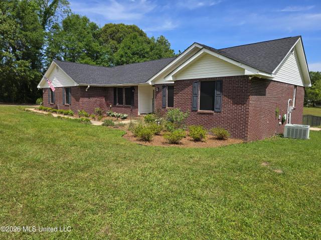 79 Harrington Rd, Hattiesburg, MS 39401 | MLS #4146 | Compass