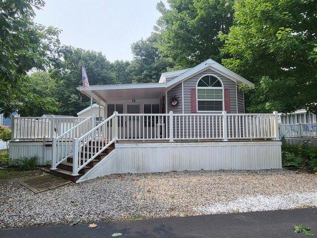 79 Kenzie Trl, Old Orchard Beach, ME 04064