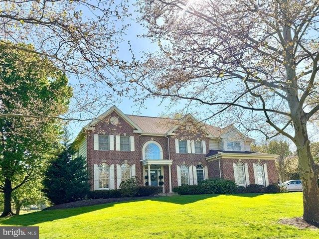 79 Milbob Dr, Ivyland, PA 18974