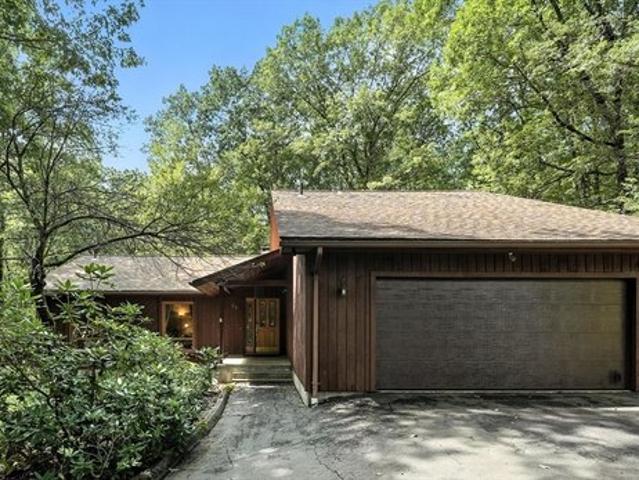 79 Pine Ridge Rd, Montgomery, MA 01085