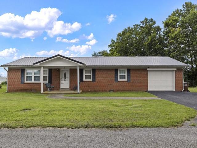 79 Pine St, Crab Orchard, KY 40419