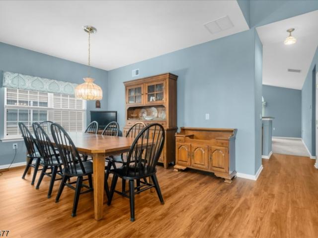 79 Renaissance Blvd