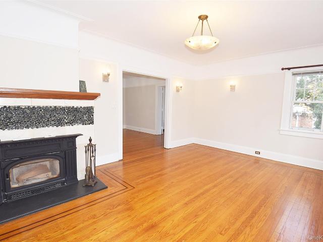 79 Red Ground Road