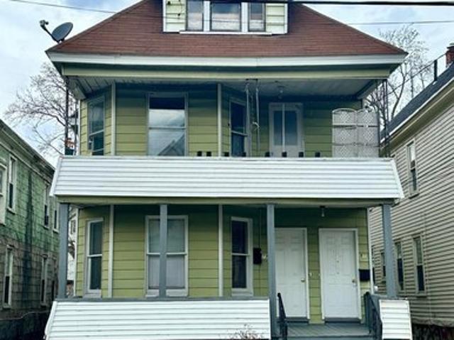 79 Robinson St, Schenectady, NY 12304