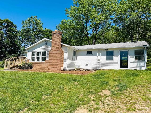 79 rocky ln