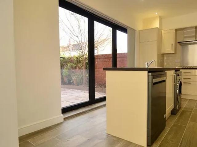 79 School Lane, Parrs Wood, Manchester, M20 6RT, United Kingdom | 3 bed apartment for rent #134703505 | Rentberry