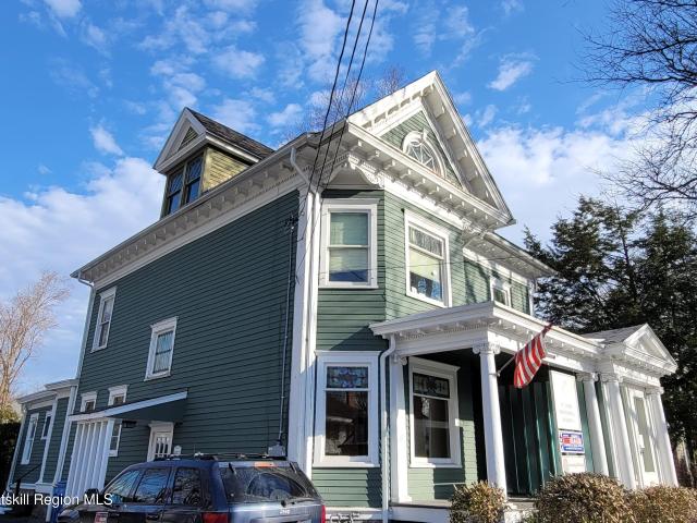 79 Saint James Street