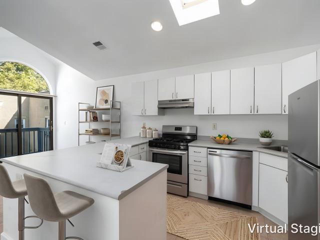 79 Sherman Pl Unit 2, Jersey City, US, NJ