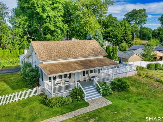 79 Soundview Ave, Milford, CT 06460