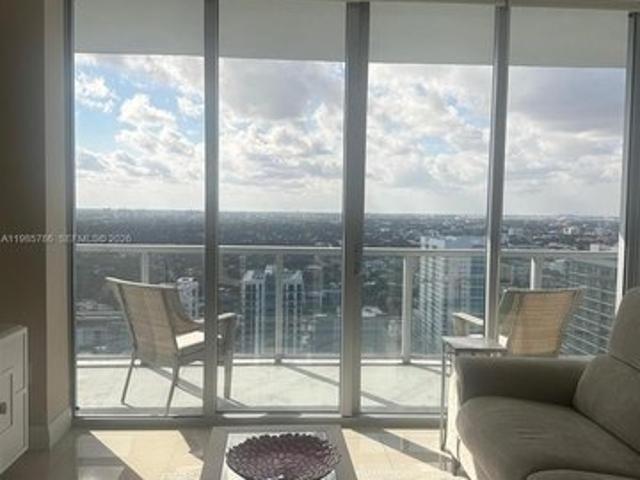 79 SW 12th St Unit 3412S, Miami, FL 33130