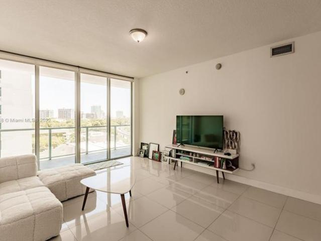 79 SW 12th St #1205 S Miami, FL 33130