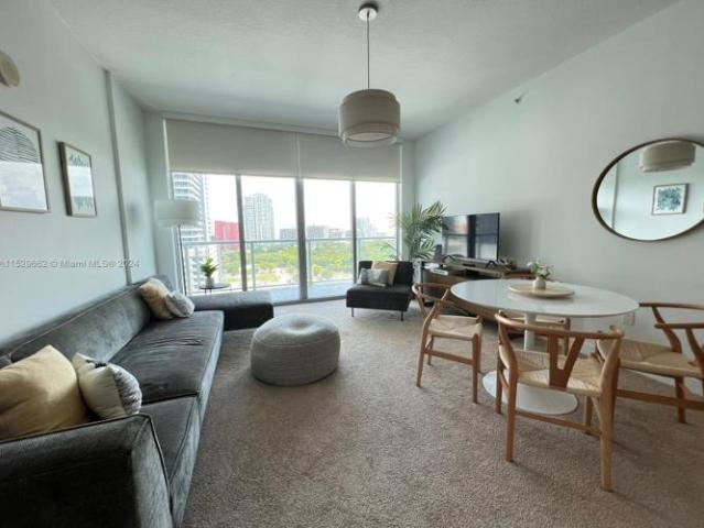 79 SW 12th St #2003 S, Miami, FL 33130