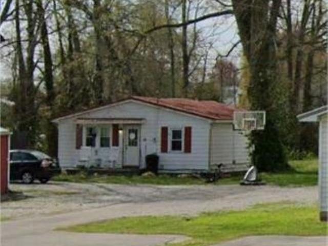 79 State Route 109 N, Clay, KY 42404