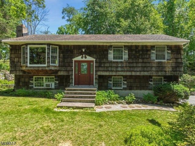 79 Stillwater Rd, Fredon Township, NJ 07860