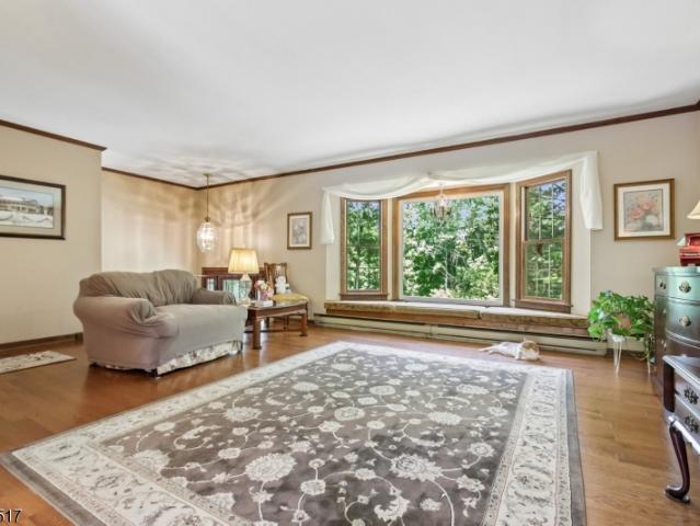 79 Stillwater Rd