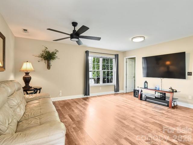 7 Mahogany Rd, Arden, NC 28704 | MLS #4357 | Compass