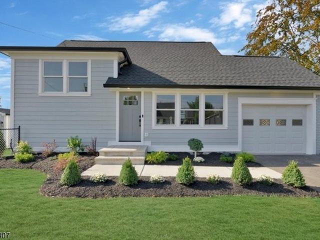 7 Mastogen Dr, Somerville, NJ 08876