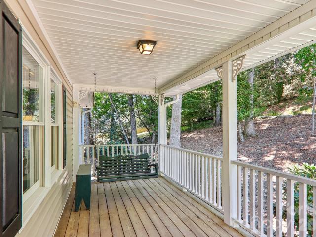 7 Maple Leaf Drive