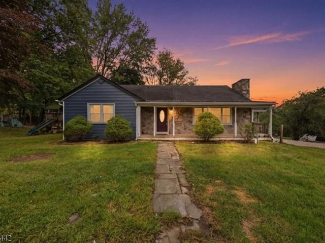 7 Marble Hill Rd, Liberty Township, NJ 07838