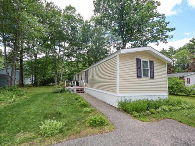 7 Marilyn Dr, Concord, NH 03303