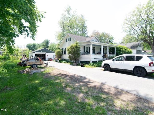 7 Maryland Ave, Albany, NY 12205
