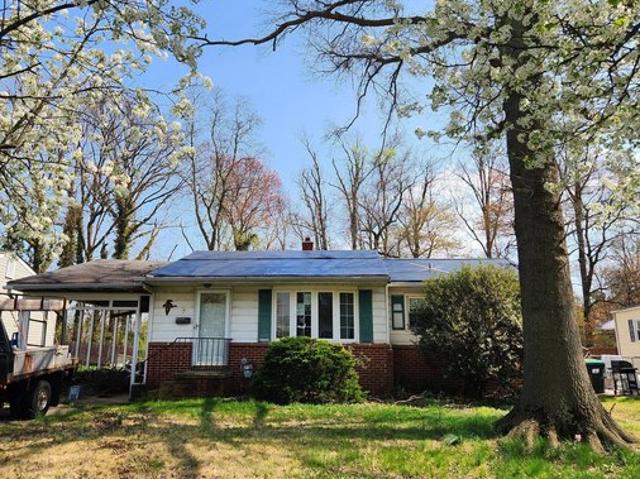 7 McGaughy Dr, New Castle, DE 19720
