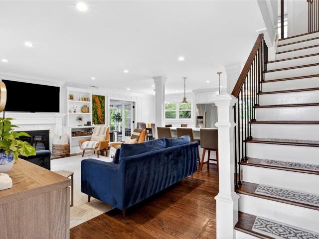 7 Merillon Avenue