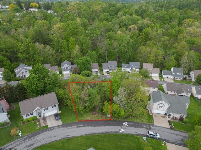 7 Monument Ln, Morgantown, WV 26508