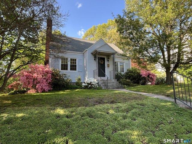 7 Nye St, Manchester, CT 06040