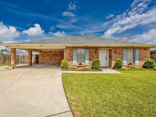 7 N Cane Cir, Houma, LA 70360