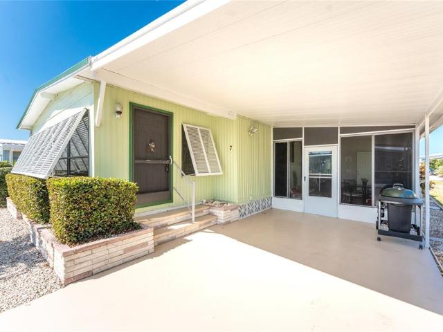 7 N Esplanade St, Englewood, FL 34223 | MLS #D6143