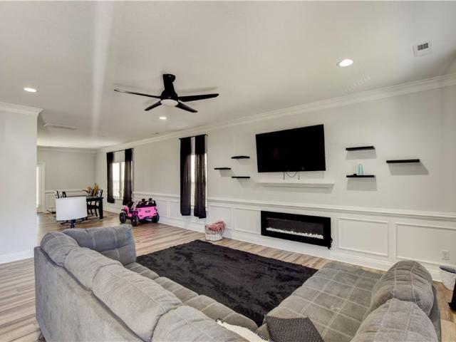 7 N Semple ST